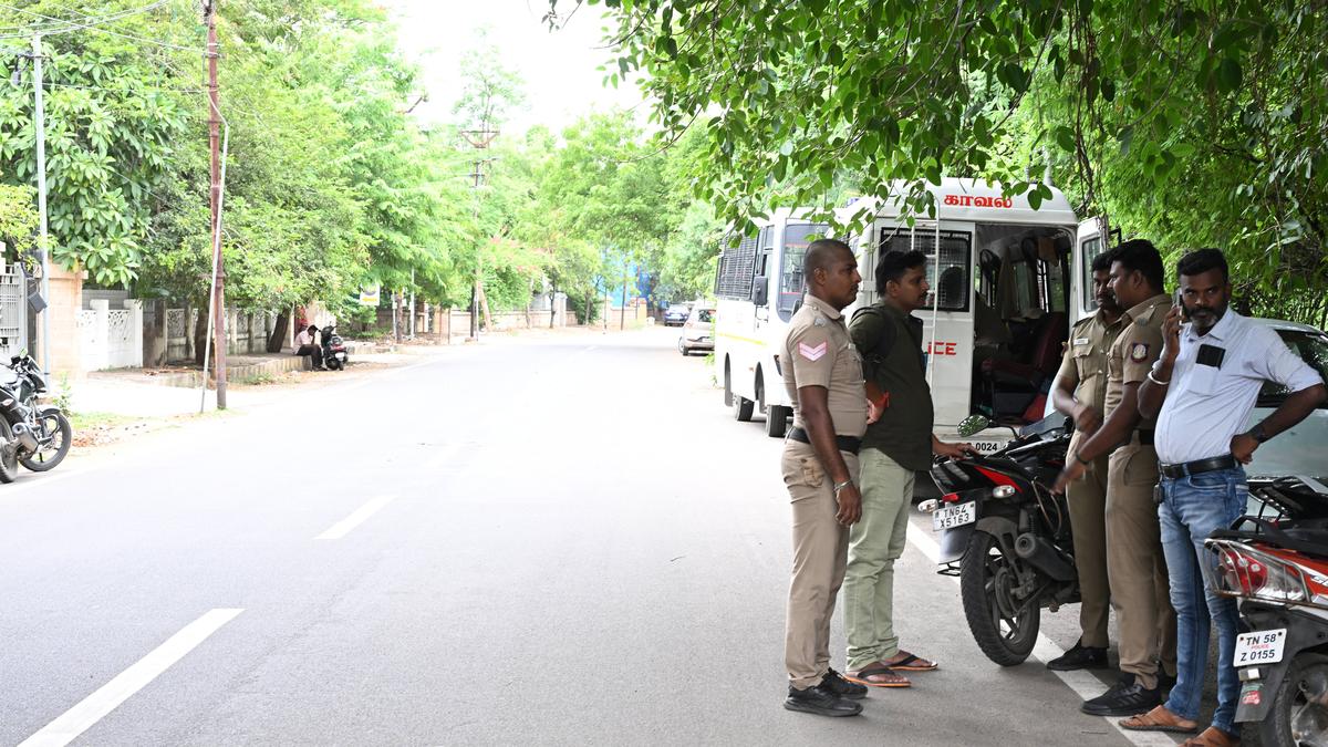 Four arrested for murder of history-sheeter in Madurai - The Hindu